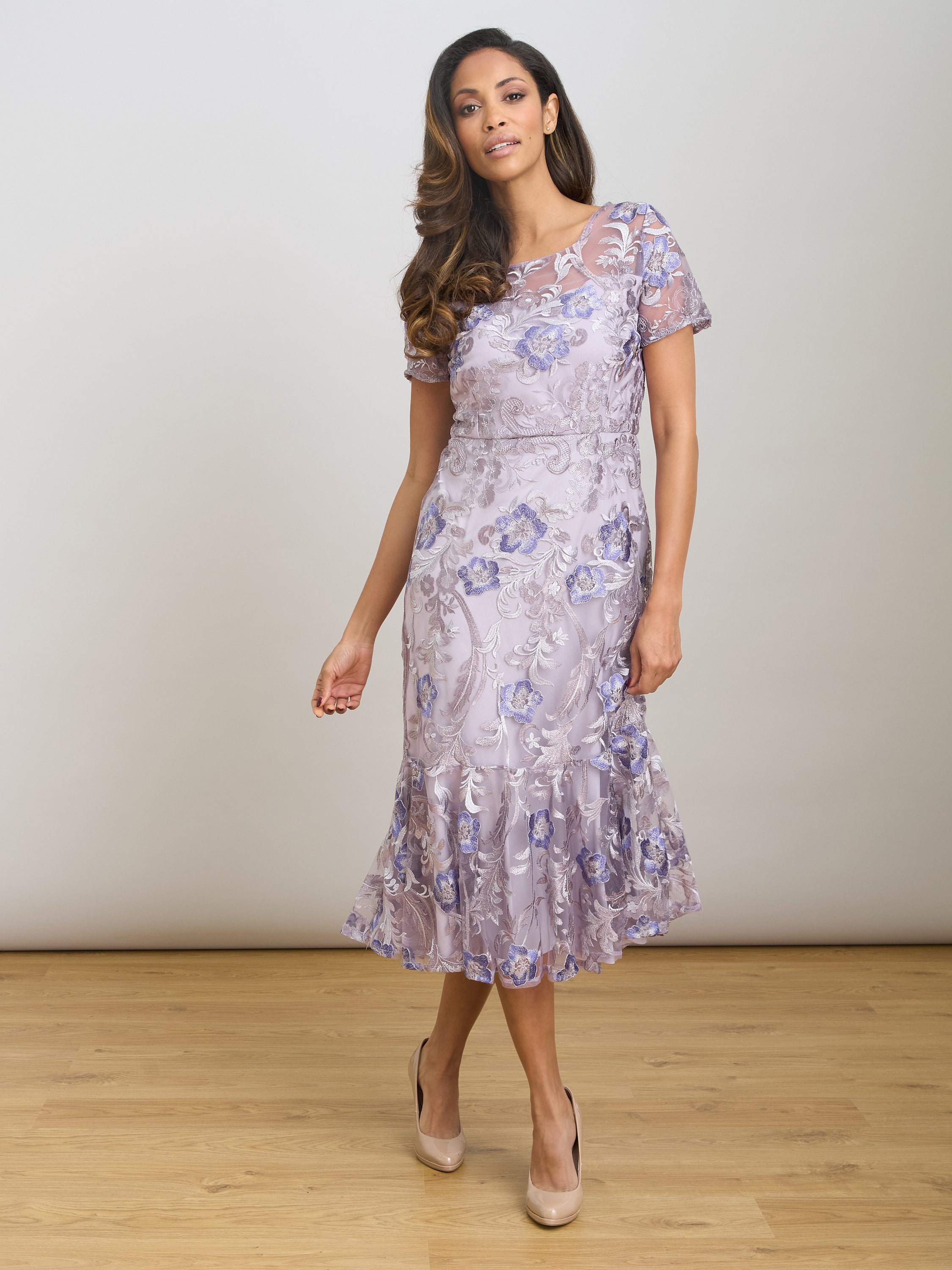 Mildred Lace Midi Dress – Gina Bacconi